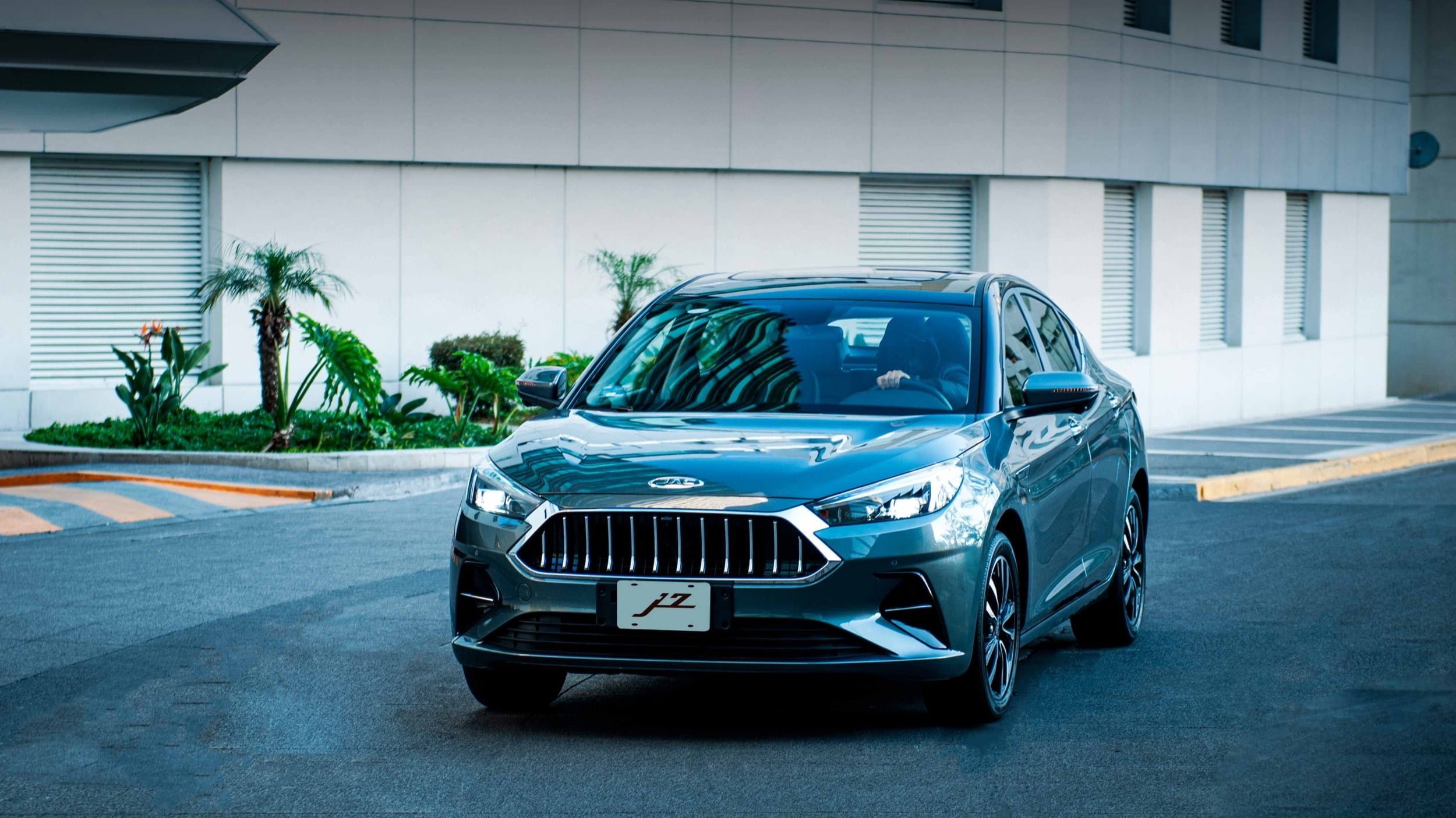 JAC J7 2021: El sedán chino hace su debut en México con mucho ...