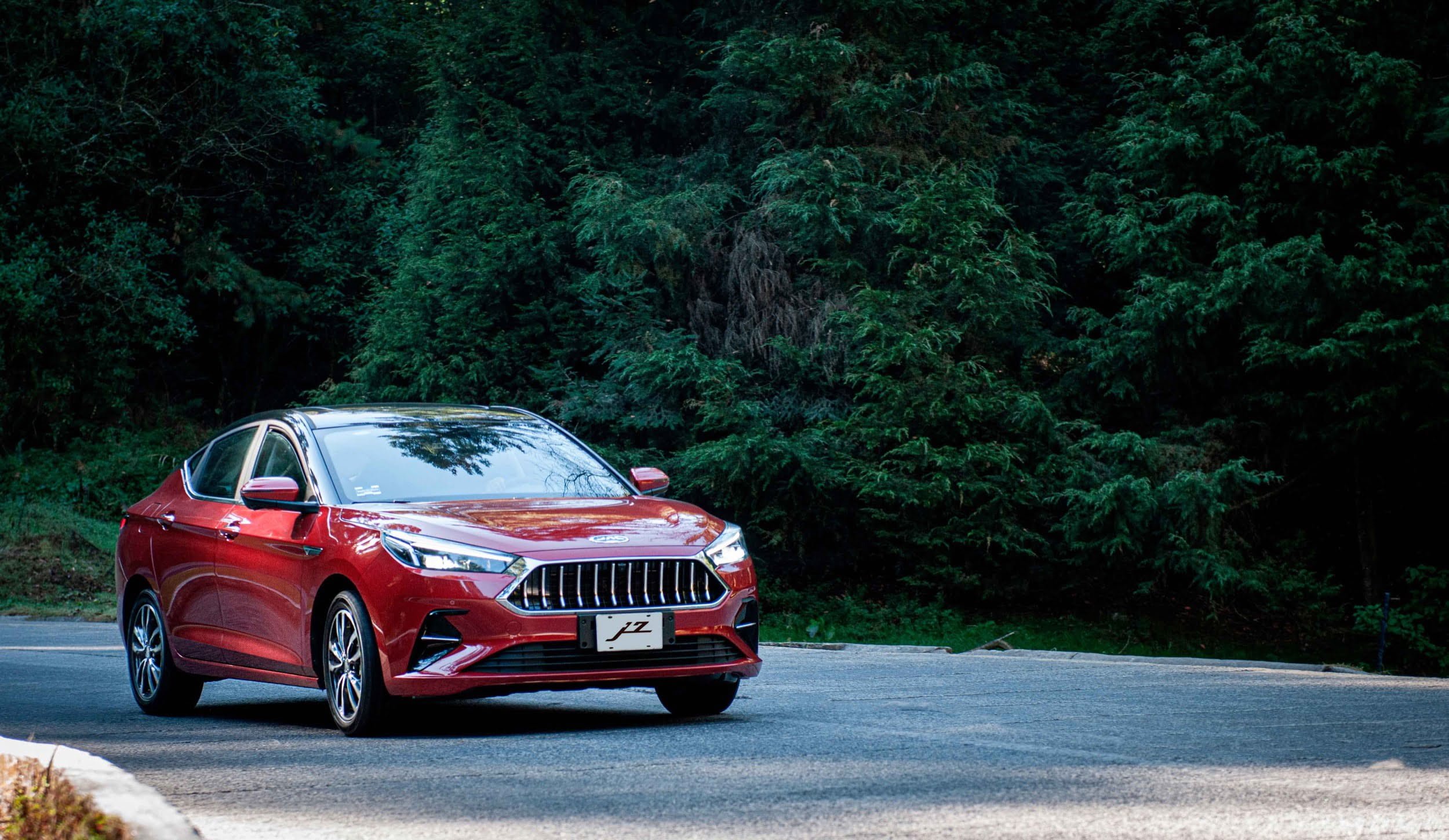 JAC J7 2021: El sedán chino hace su debut en México con mucho ...