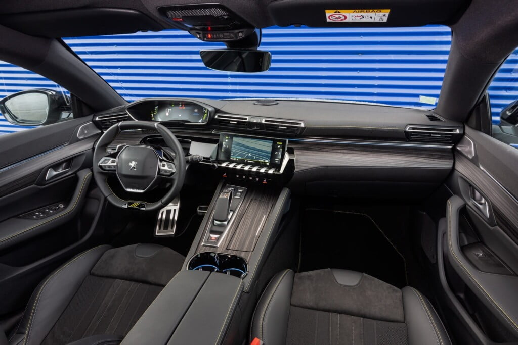 Nuevas imágenes del Peugeot 508 PSE: Así es el deportivo francés ...