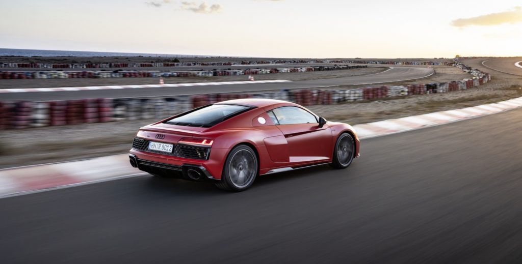 El nuevo Audi R8 V10 Performance RWD empieza sus andanzas - Deagencia