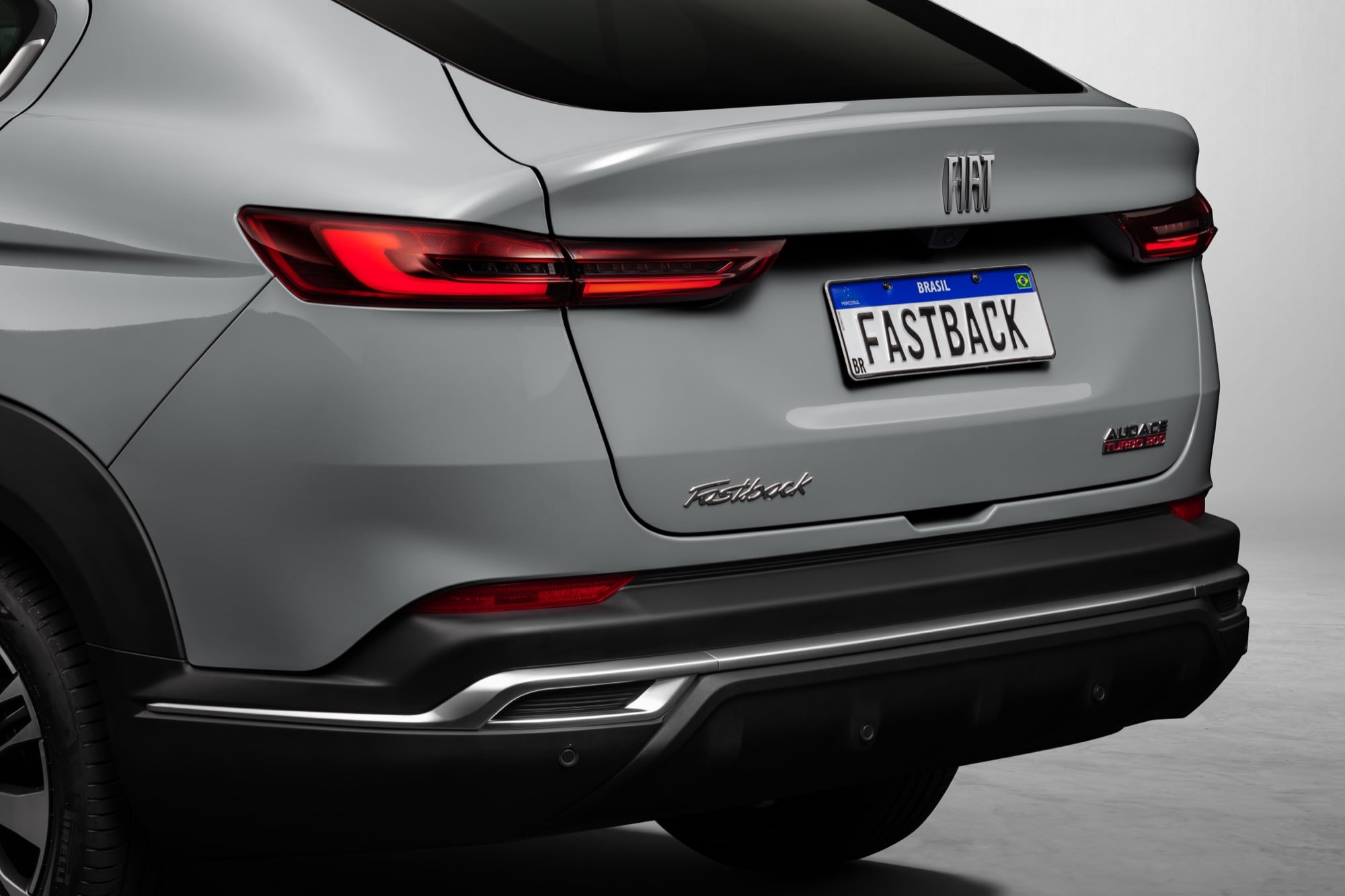 Fiat Fastback 2023: Desvelados todos los detalles del SUV con perfil ...
