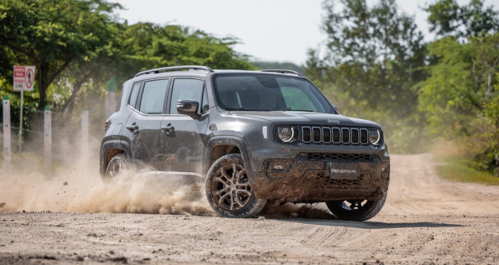 Jeep Renegade 2023: Ahora con motor turbo y seis bolsas de aire ...