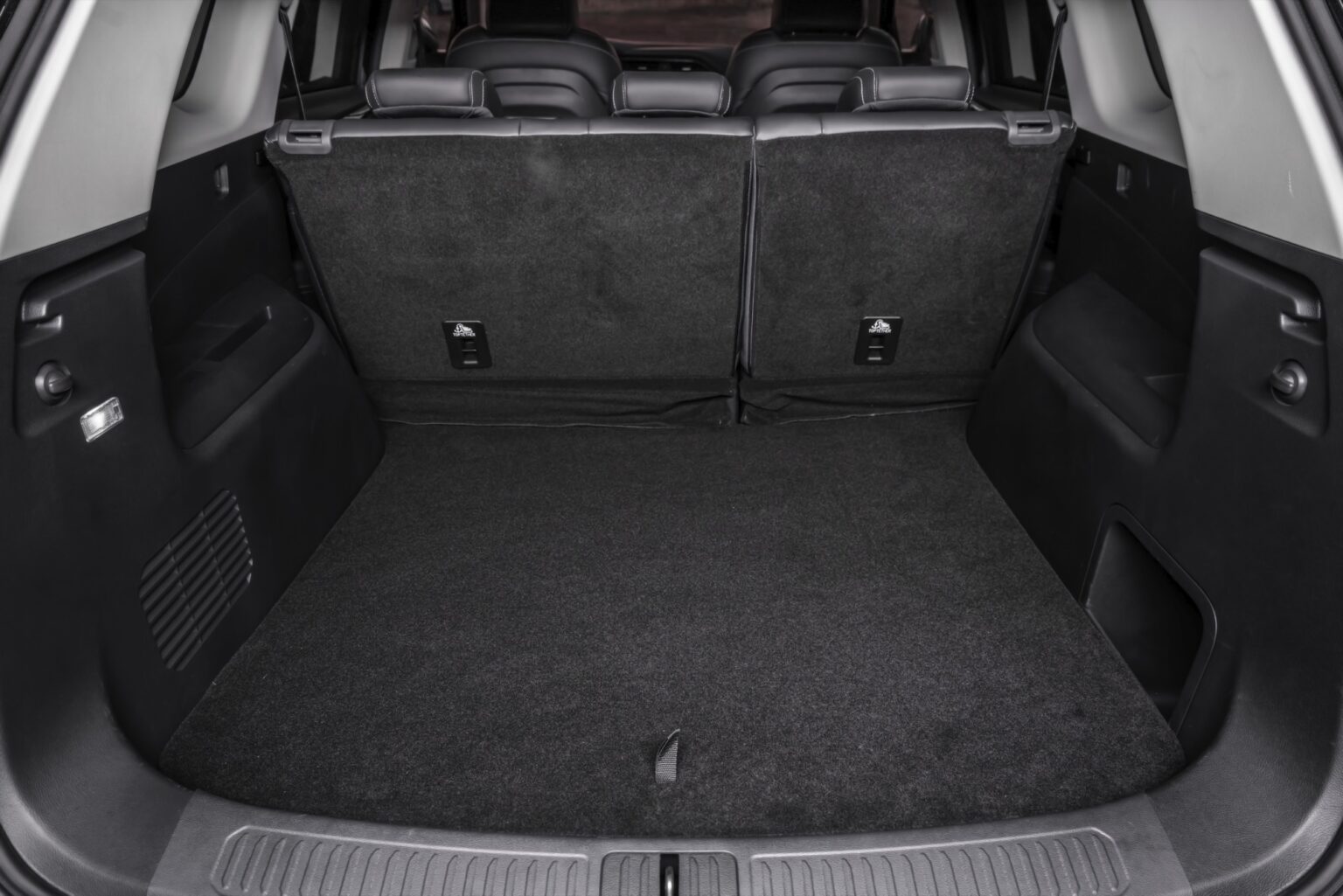 Maxus Euniq 6: El SUV eléctrico llegó a América Latina con 452 km de ...