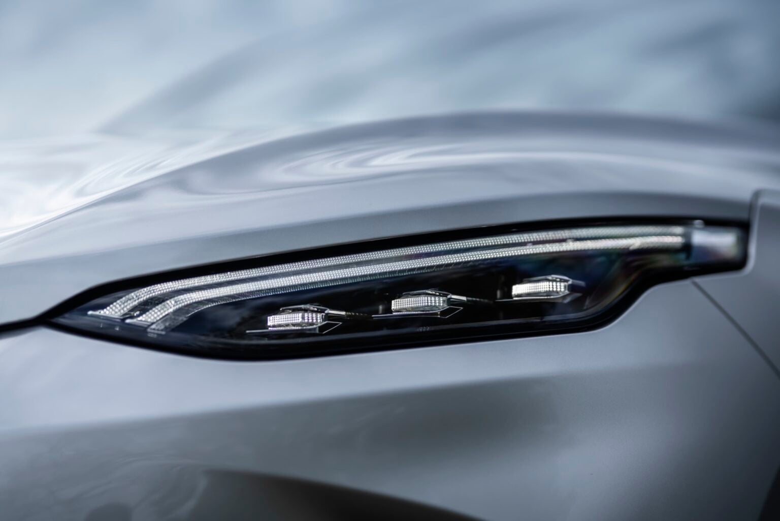 Maxus Euniq 6: El SUV eléctrico llegó a América Latina con 452 km de ...