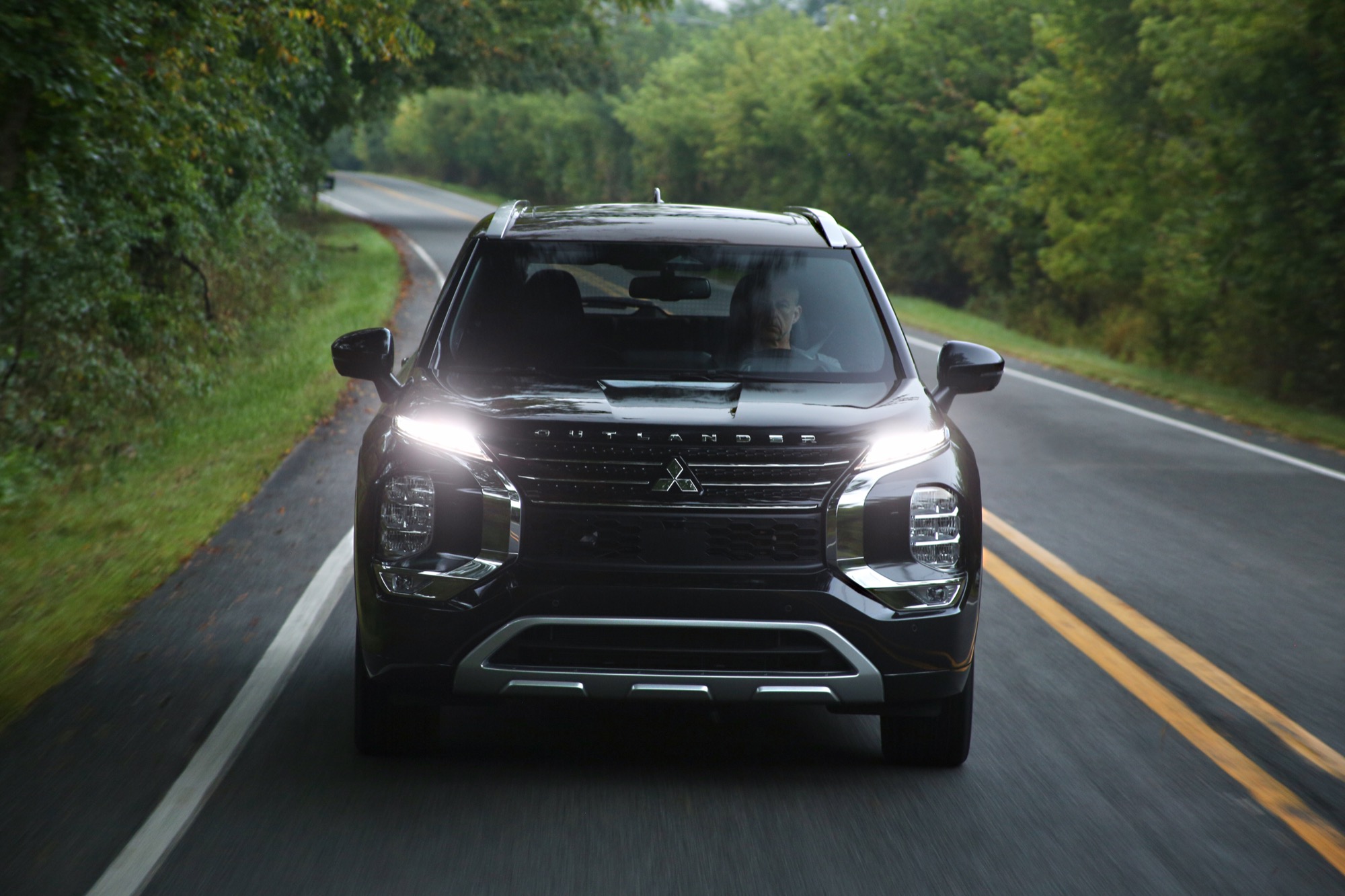 Mitsubishi Outlander PHEV 2023: Hasta 61 kilómetros de autonomía y 248 ...