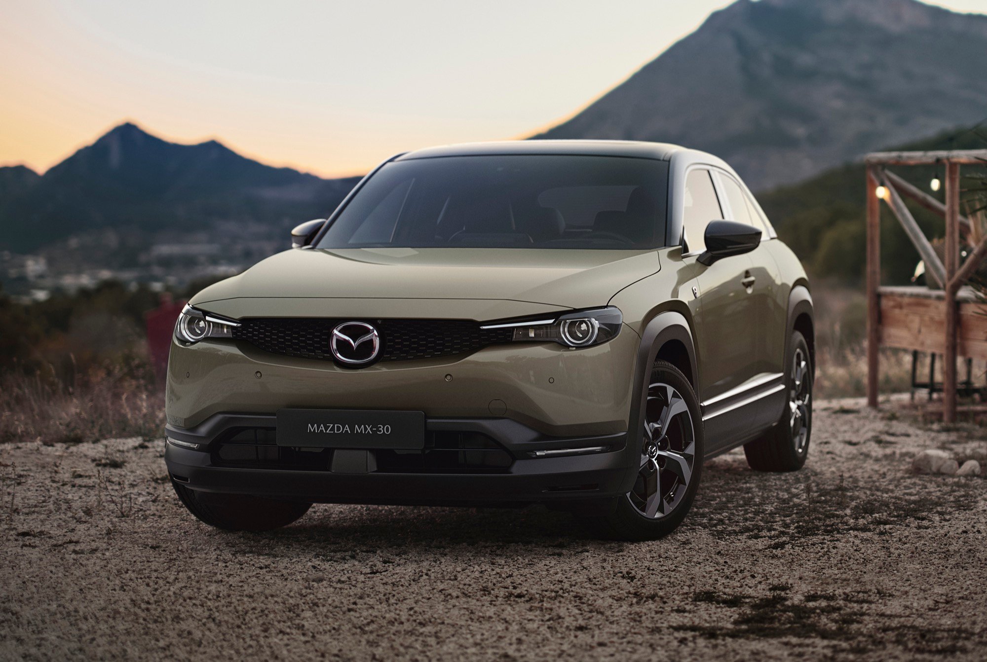 El Mazda MX-30 R-EV 2023 debutó con motor rotativo para llegar más ...