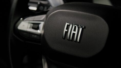 Nuevas imágenes del interior de la Fiat Titano, la inédita pickup ...