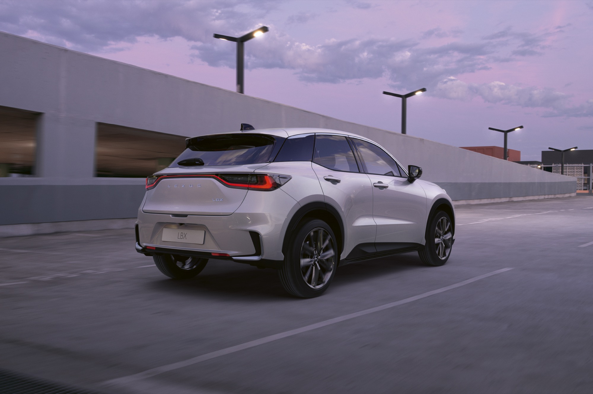 Lexus LBX 2024 en Panamá: Precio y detalles del SUV premium - Deagencia