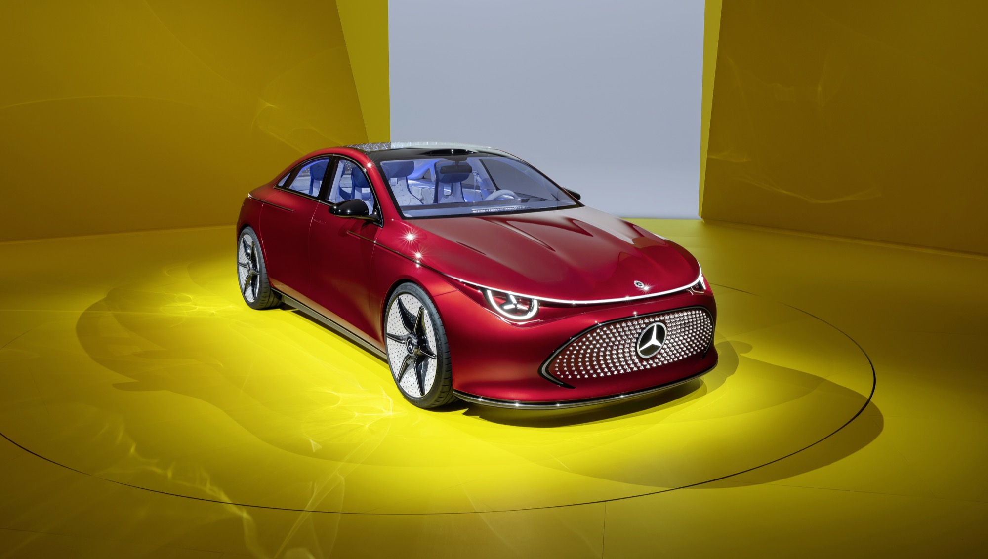 El Mercedes-Benz Concept CLA Class nos adelanta un sedán eléctrico con ...