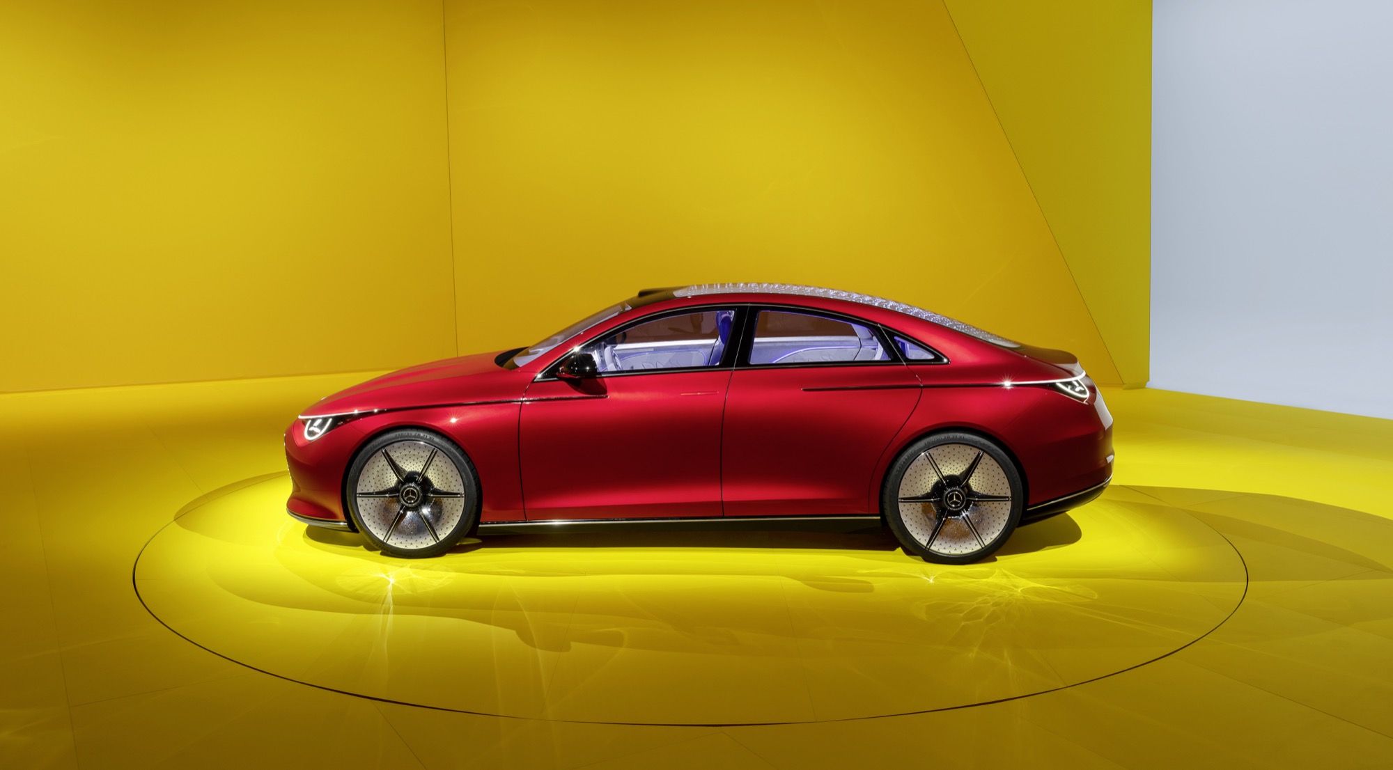 El Mercedes-Benz Concept CLA Class nos adelanta un sedán eléctrico con ...