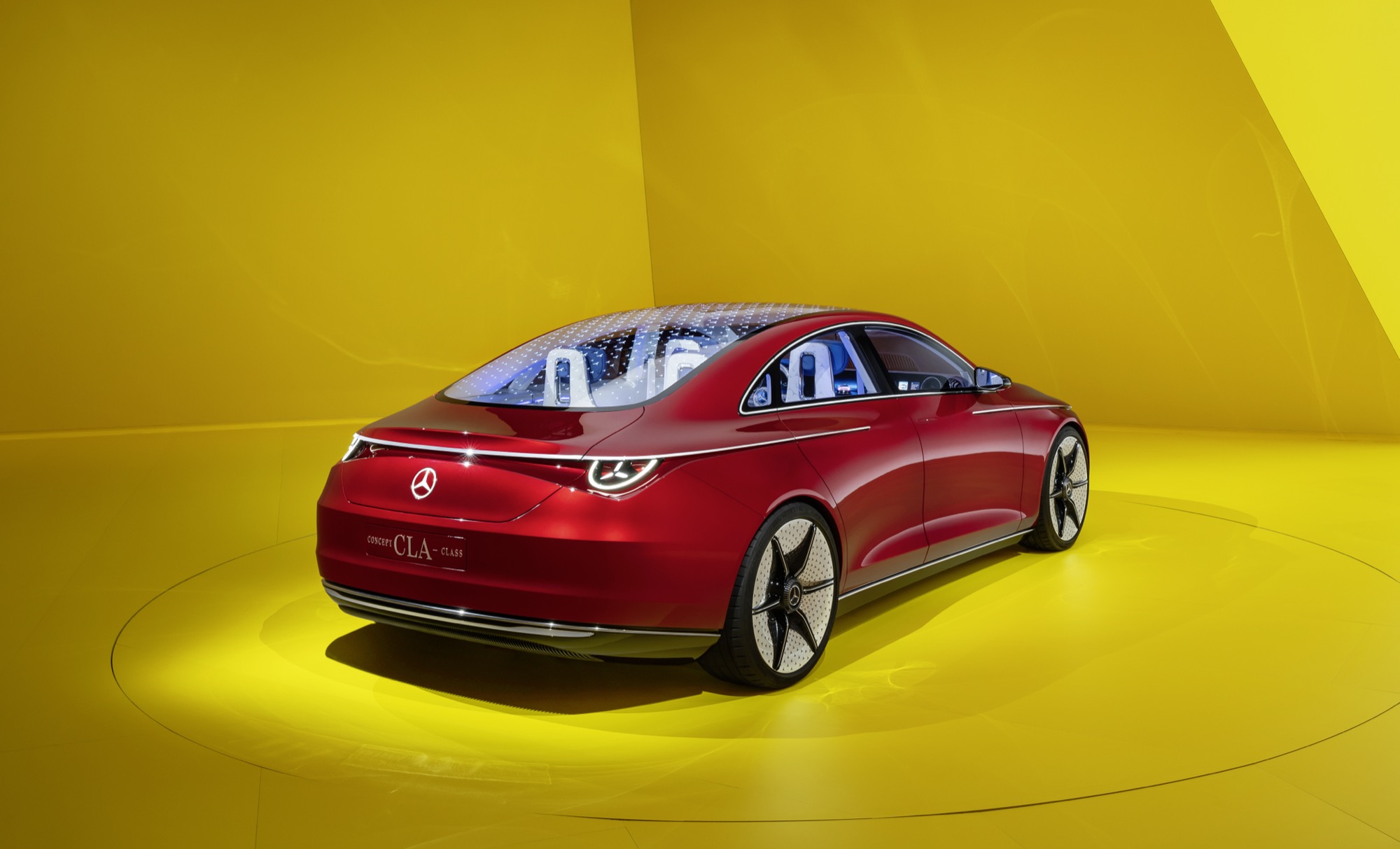 El Mercedes-Benz Concept CLA Class nos adelanta un sedán eléctrico con ...