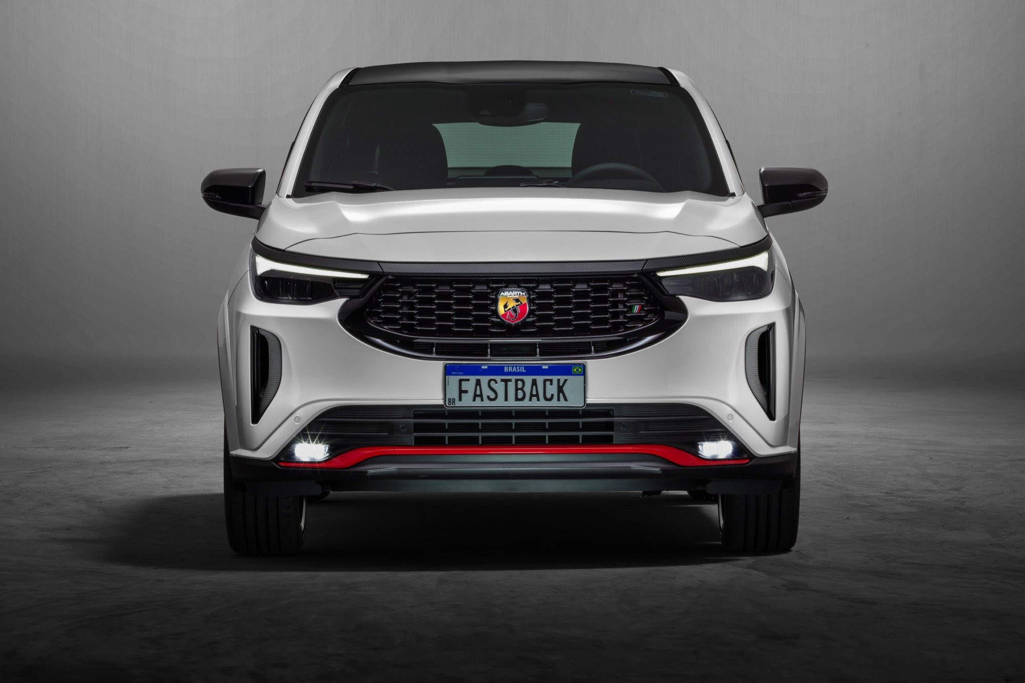 Fiat presentó el nuevo Fastback Abarth en Brasil: el segundo modelo ...