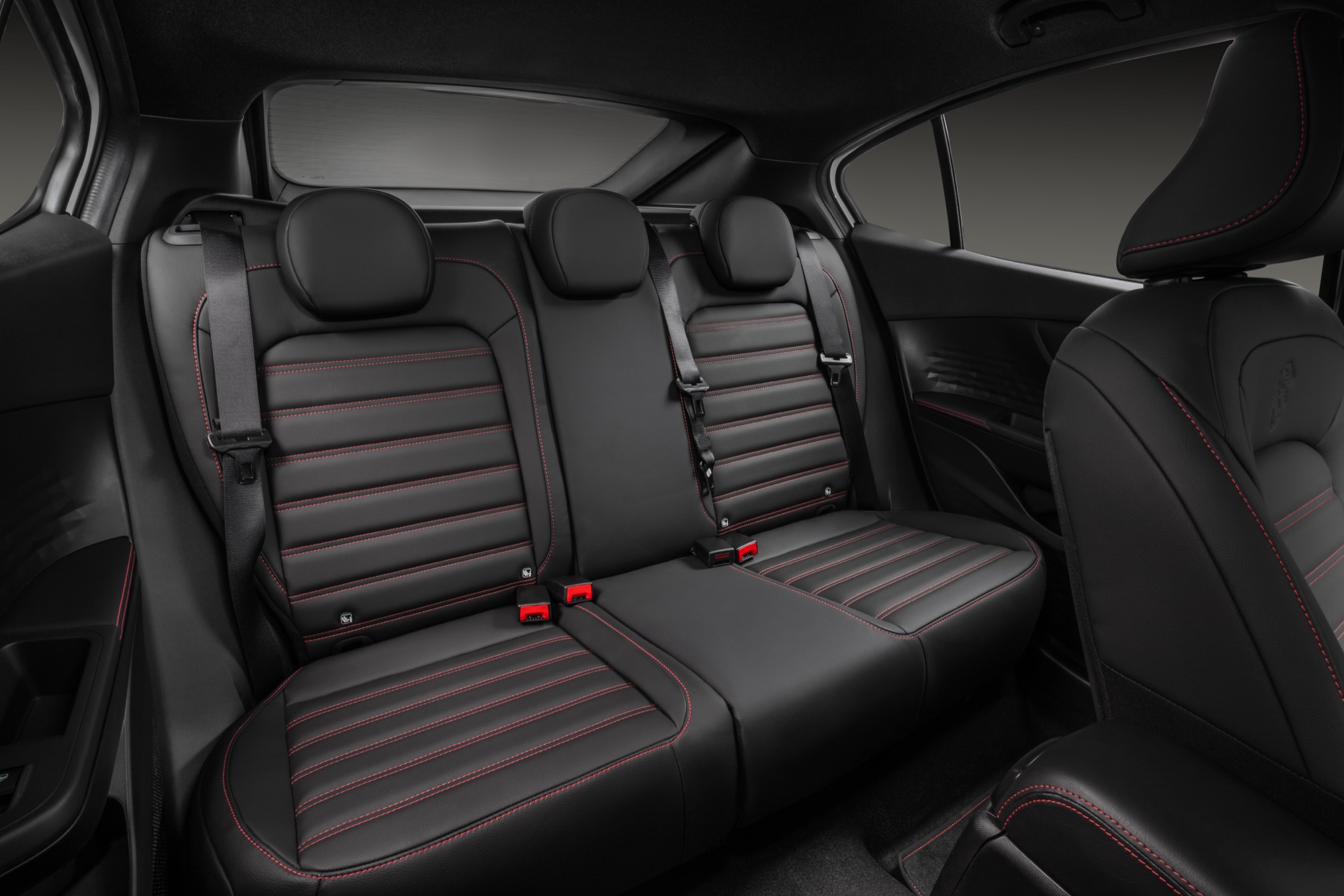 Fiat presentó el nuevo Fastback Abarth en Brasil: el segundo modelo ...