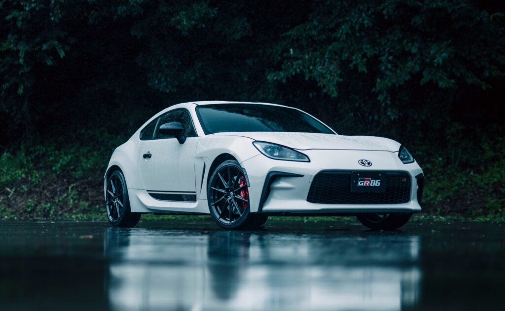 Toyota presentó el GR86 40 Aniversario: una edición especial limitada a 200 unidades para Japón ...