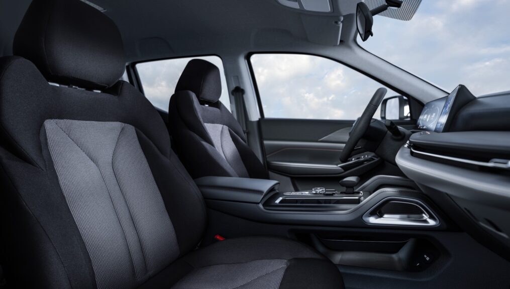 La nueva Changan F70 Blue Whale Edition debutó en China - Deagencia