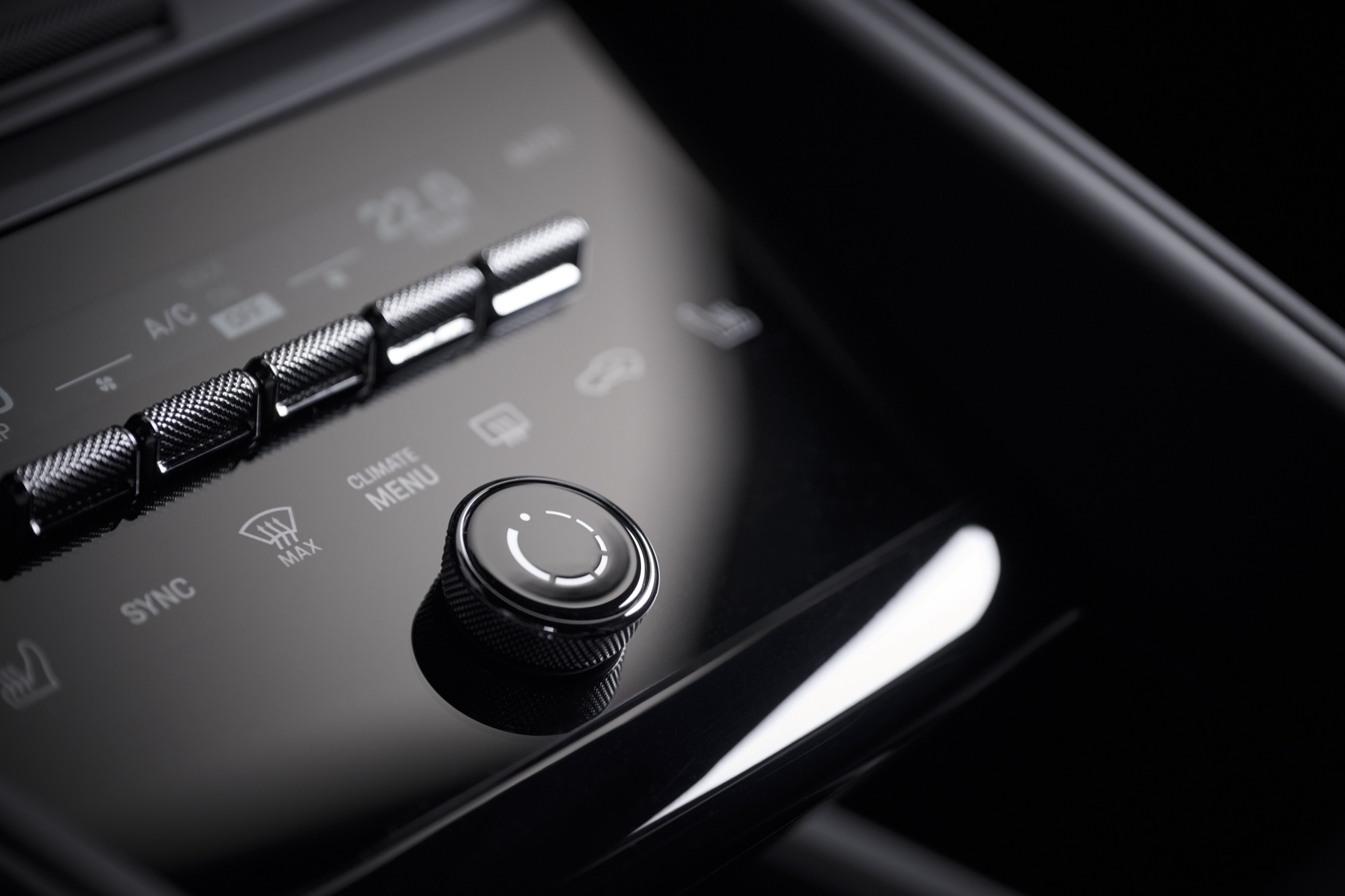 El nuevo Porsche Macan eléctrico hizo su debut mundial y en Panamá ...