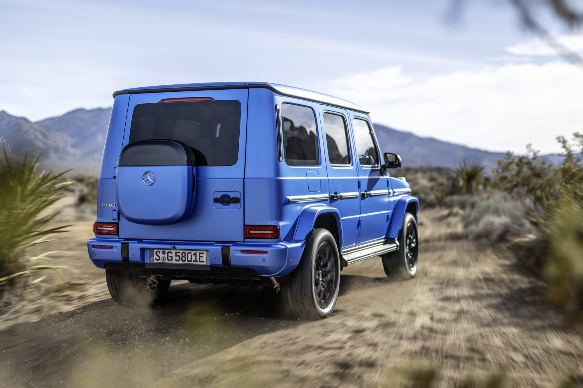 El Mercedes-Benz G580 con tecnología EQ se presentó con 579 hp y un ...