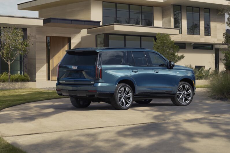 El Cadillac Escalade 2025 debutó en Estados Unidos, nuevo frente y ...