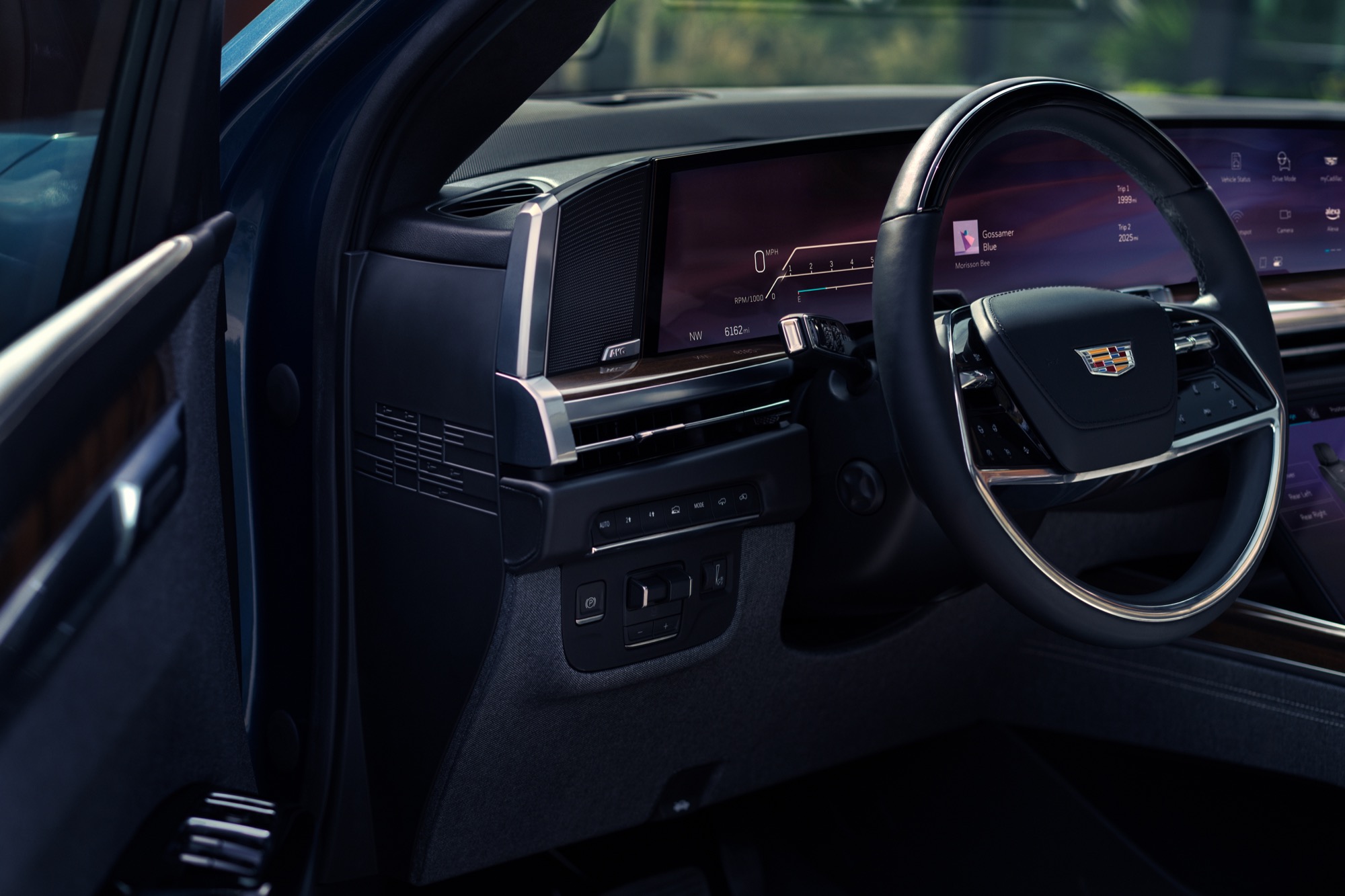 El Cadillac Escalade 2025 debutó en Estados Unidos, nuevo frente y ...