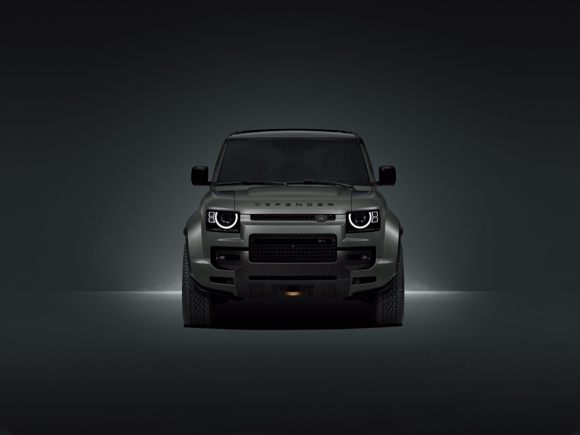 Land Rover Defender Octa 2025: Ficha técnica, imágenes y videos - Deagencia