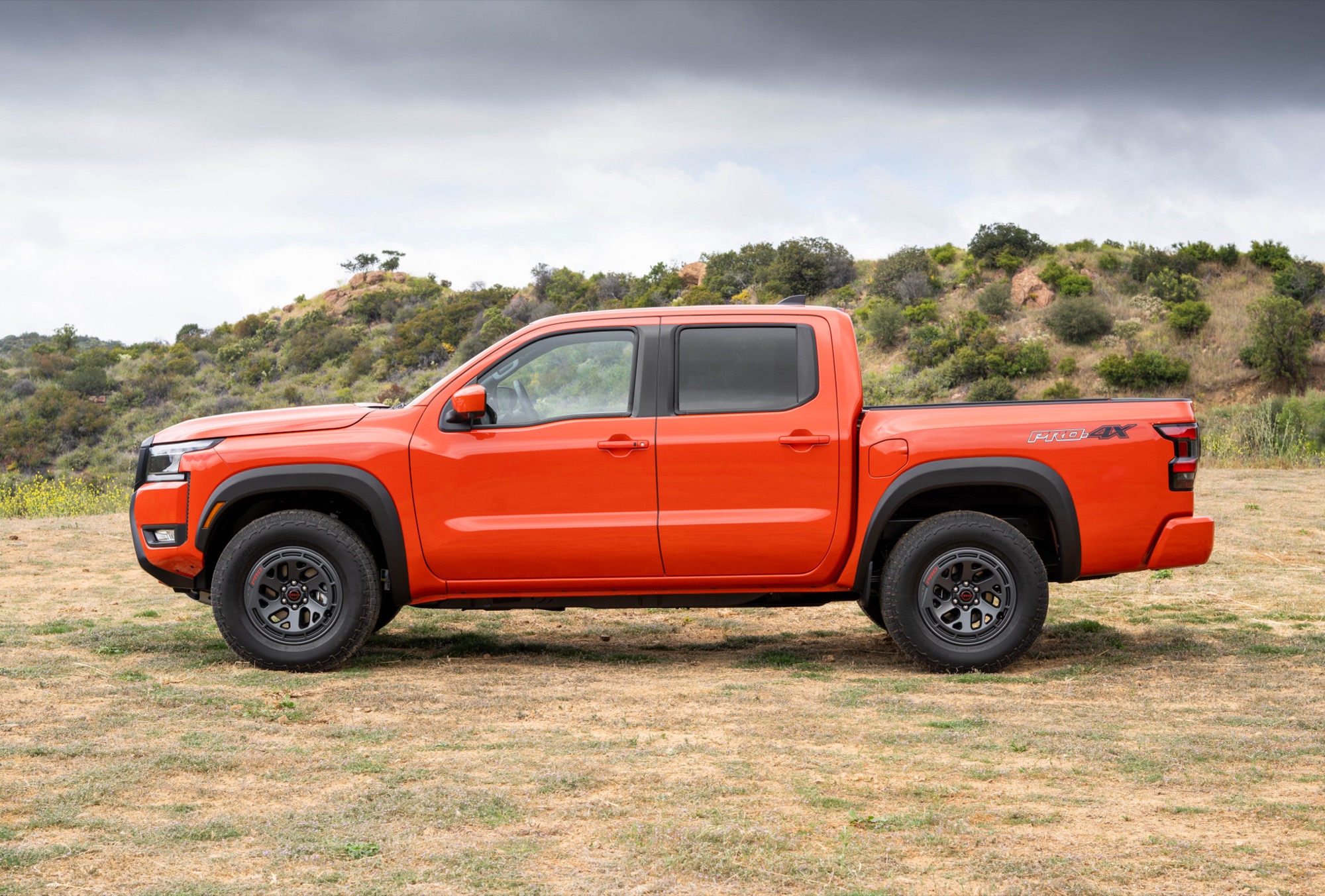 Nissan renovó la Frontier 2025 en Estados Unidos: nueva cara, más ...