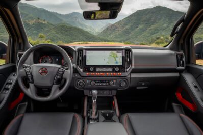 Nissan renovó la Frontier 2025 en Estados Unidos: nueva cara, más ...