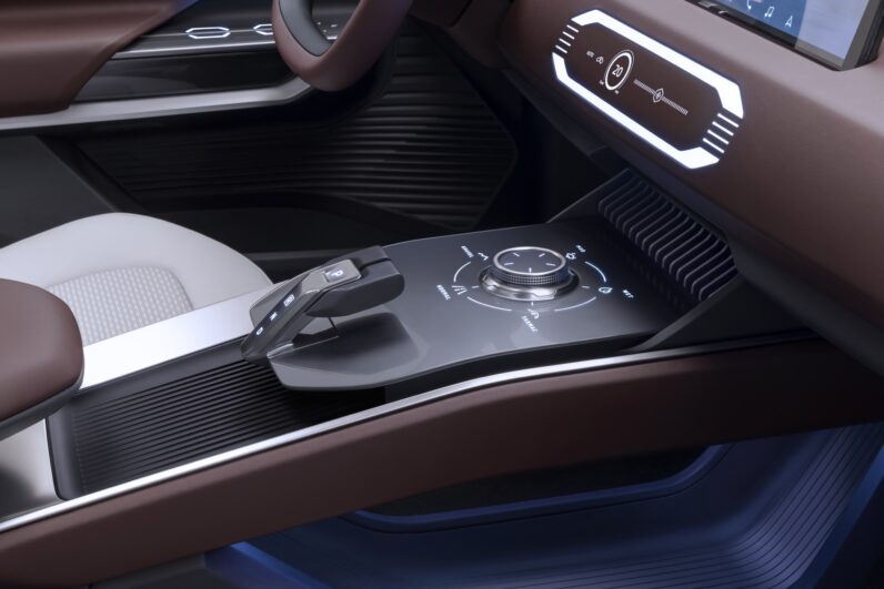 El Mitsubishi DST Concept nos adelanta un SUV de tres filas de asientos ...