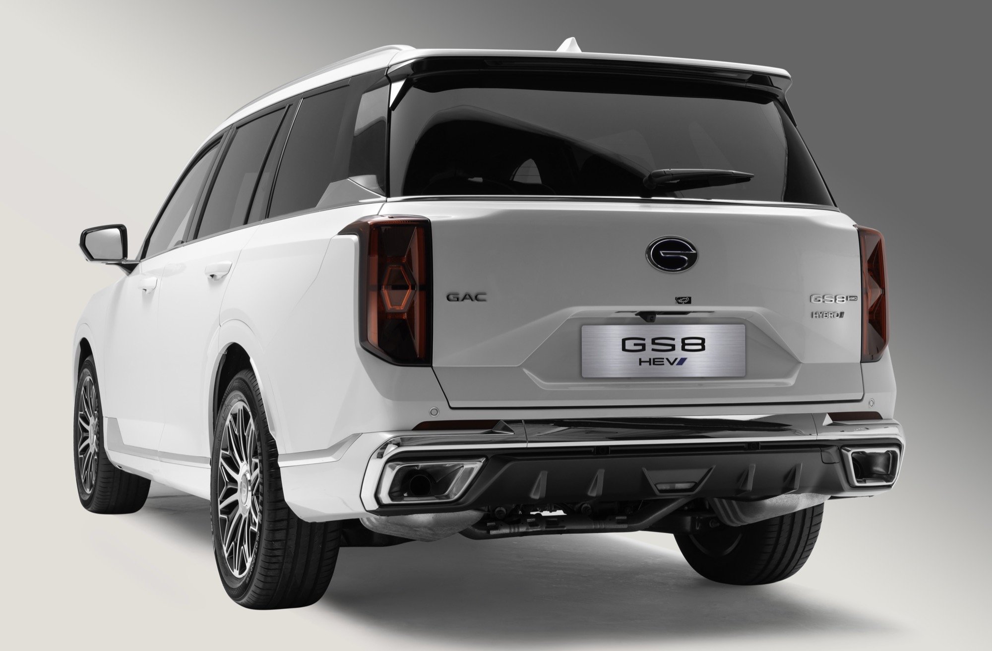 El GAC GS8 Híbrido con tecnología de Toyota ya está en América Latina - Deagencia