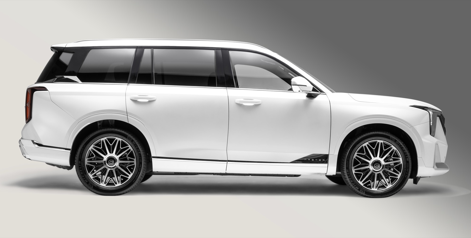 El GAC GS8 Híbrido con tecnología de Toyota ya está en América Latina - Deagencia